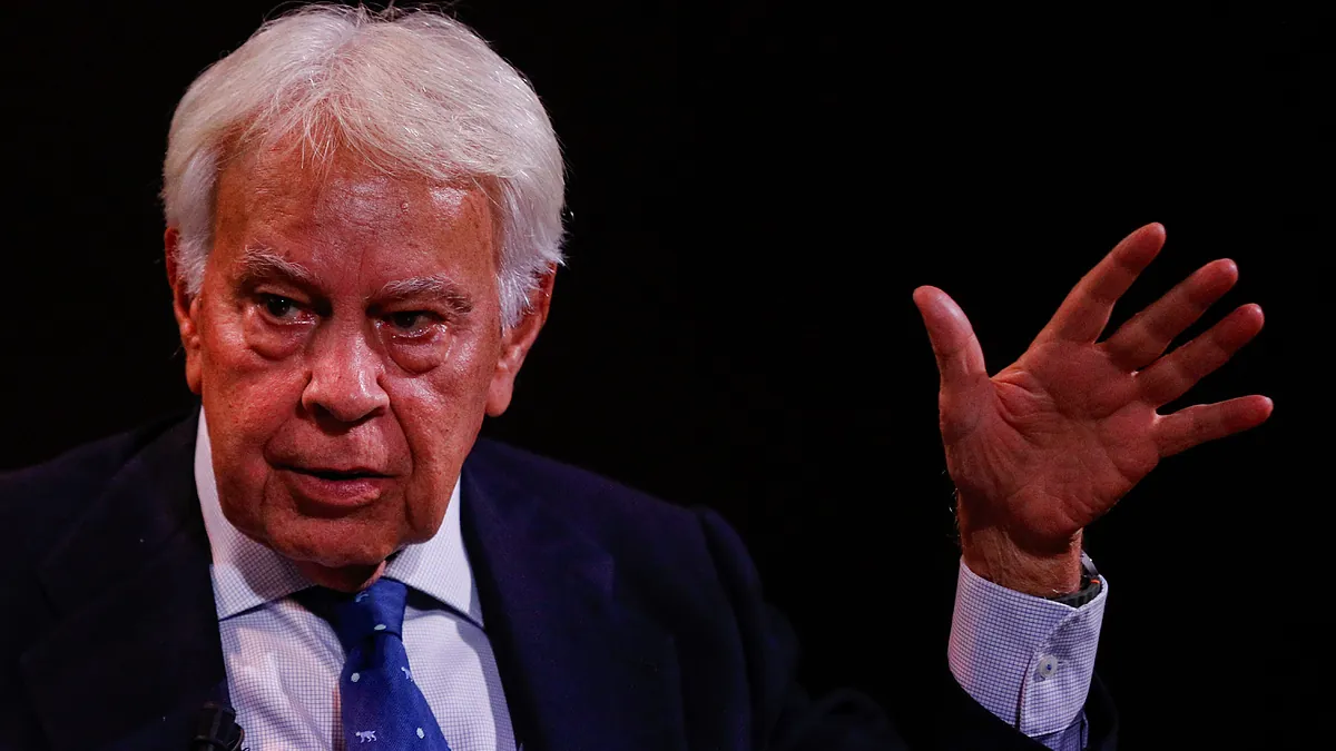 El bonito pueblo donde Felipe González tiene su finca: en la sierra ...