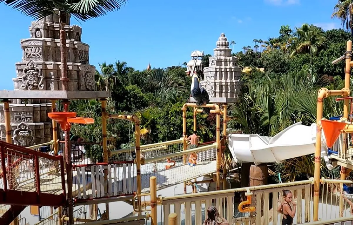 Ni el Aquopolis, ni Isla Mágica: este es que ha sido elegido 10 años ...