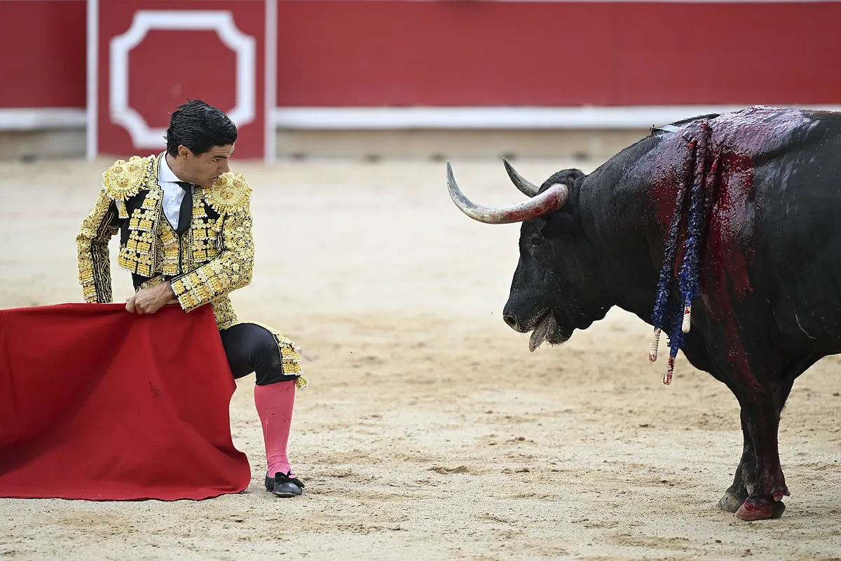 San Fermín: Roca Rey se va en blanco de Pamplona: la memorable ...
