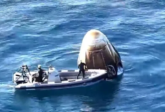 Los 'framonautas' de SpaceX regresan a la Tierra tras orbitar los polos ...