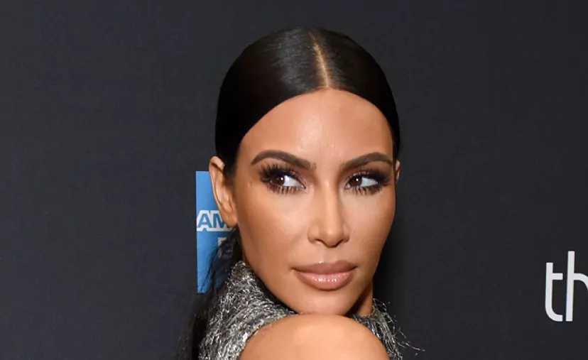 Kim Kardashian Con Flequillo Recto El Nuevo Look De Kim Kardashian