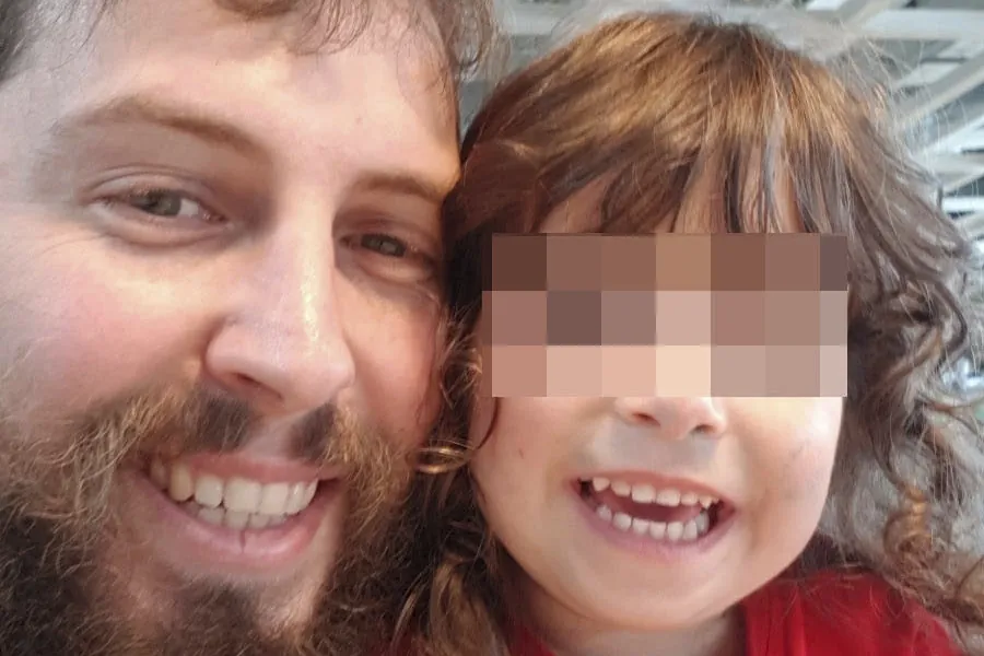 Un padre denuncia la sustracción parental de su hija de 6 años, hoy en paradero desconocido ...