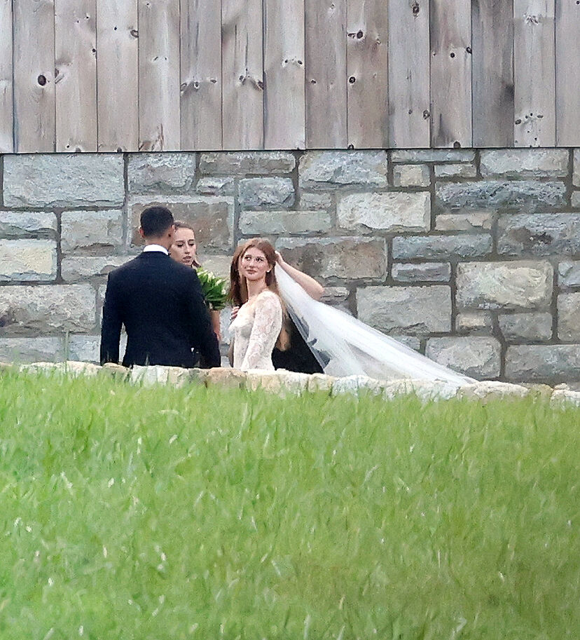 Boda De La Hija De Munirathna