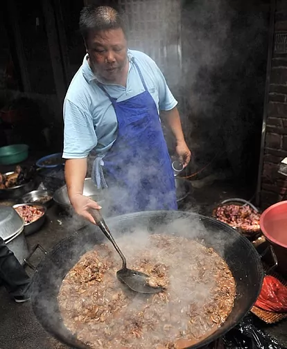 Perro Cocinado Chino